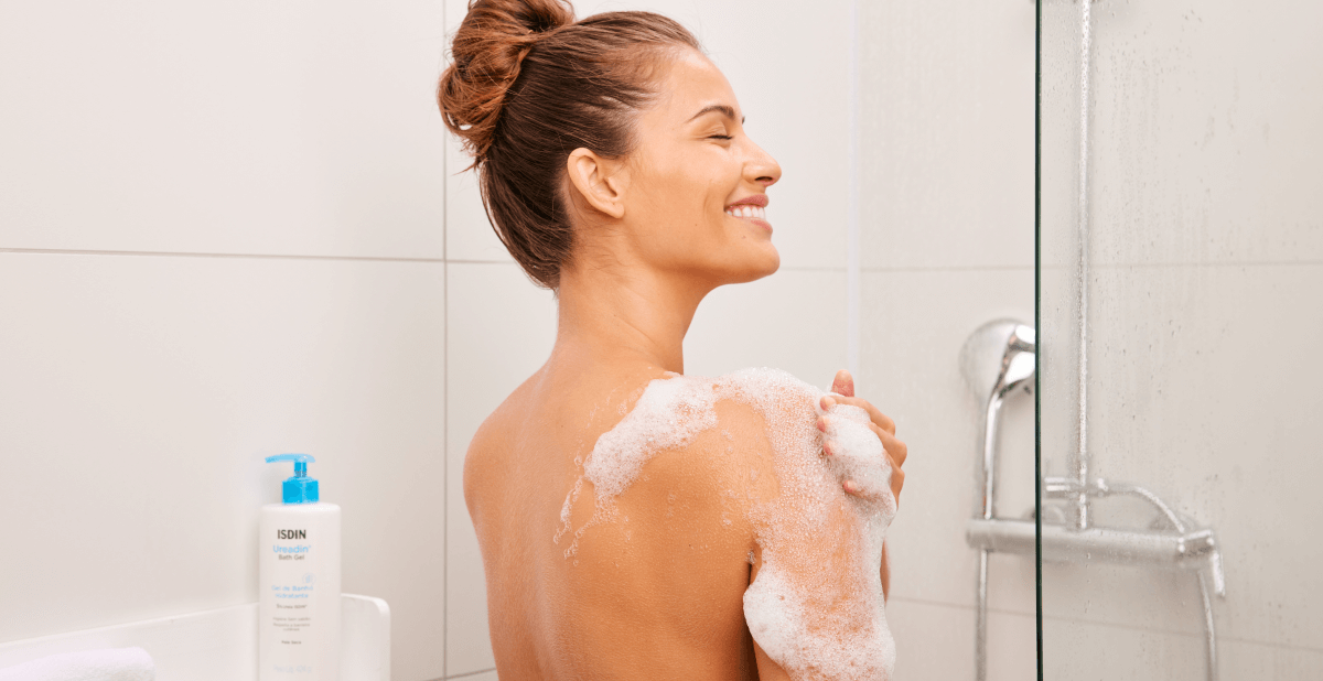 Rutina de cuidado corporal ideal para el invierno | ISDIN