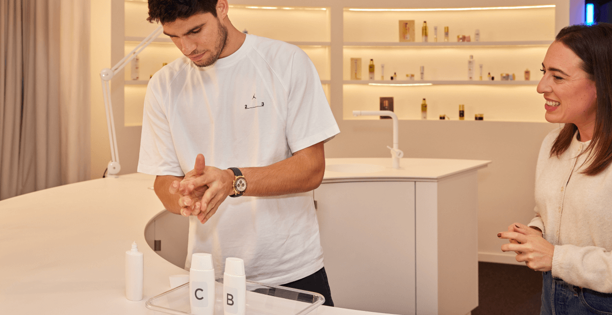 Carlos Alcaraz te invita a crear momentos mágicos, dentro y fuera de la ...