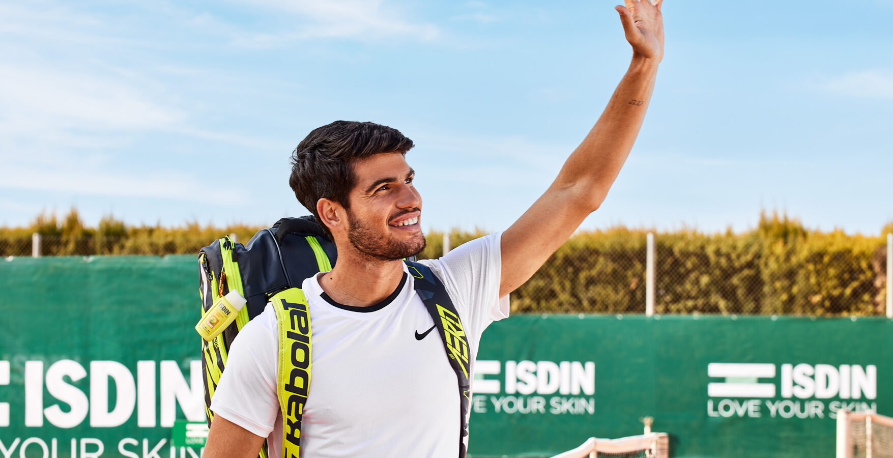 Carlos Alcaraz te invita a crear momentos mágicos, dentro y fuera de la ...